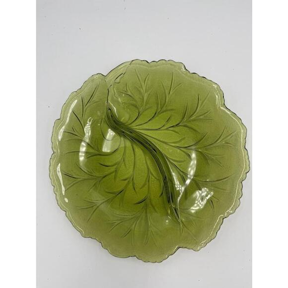 Unbranded | Dining | Avocado Green Glass Divided Serving Lettuce Leaf ...